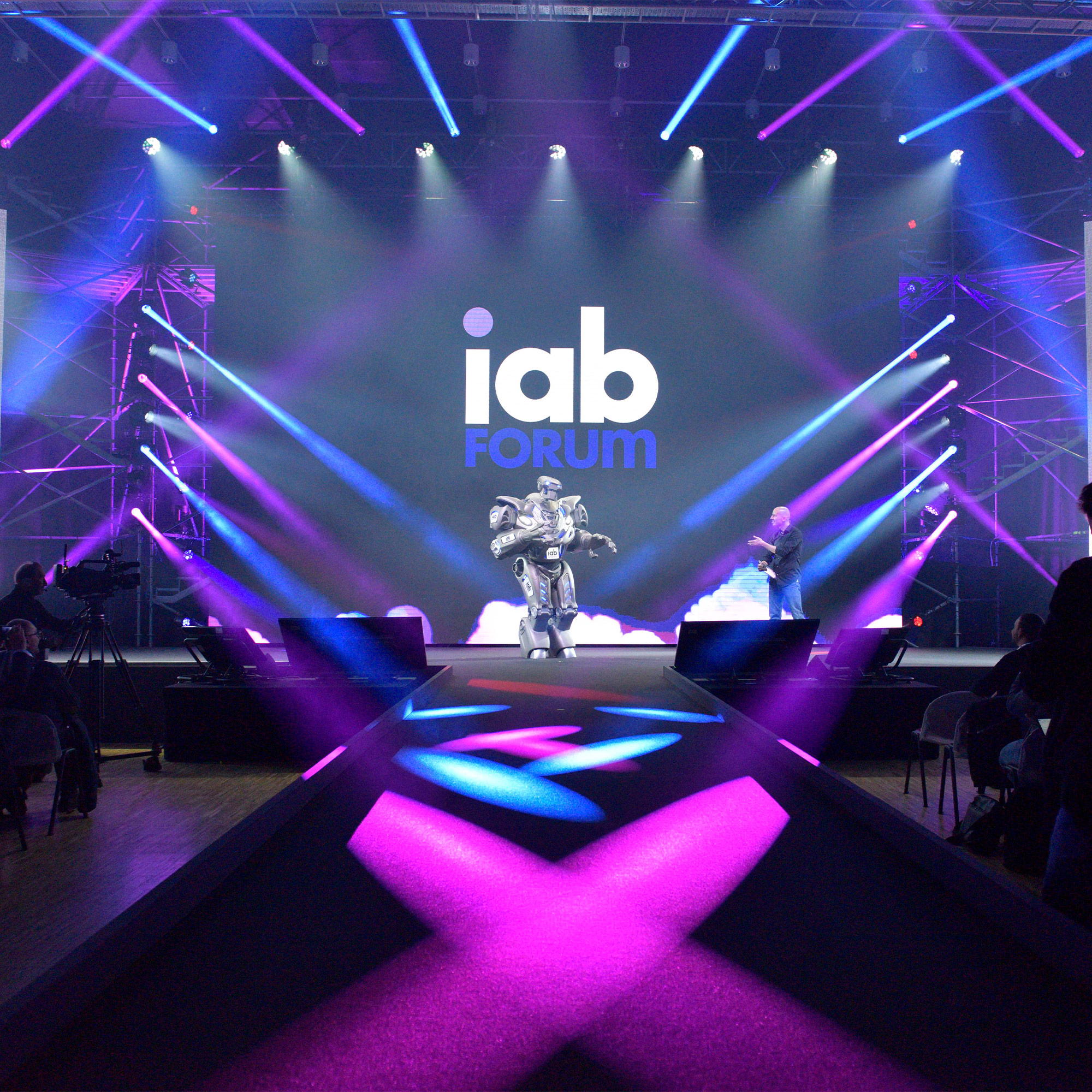 Corporate Speaker | Cyberstein Robotics